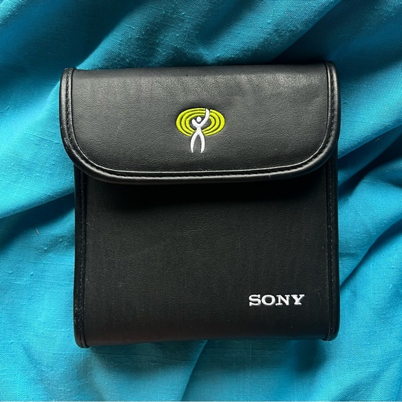 Sony | Portable Audio & Video | Vintage 99s Sony Discman Cd Carrying ...